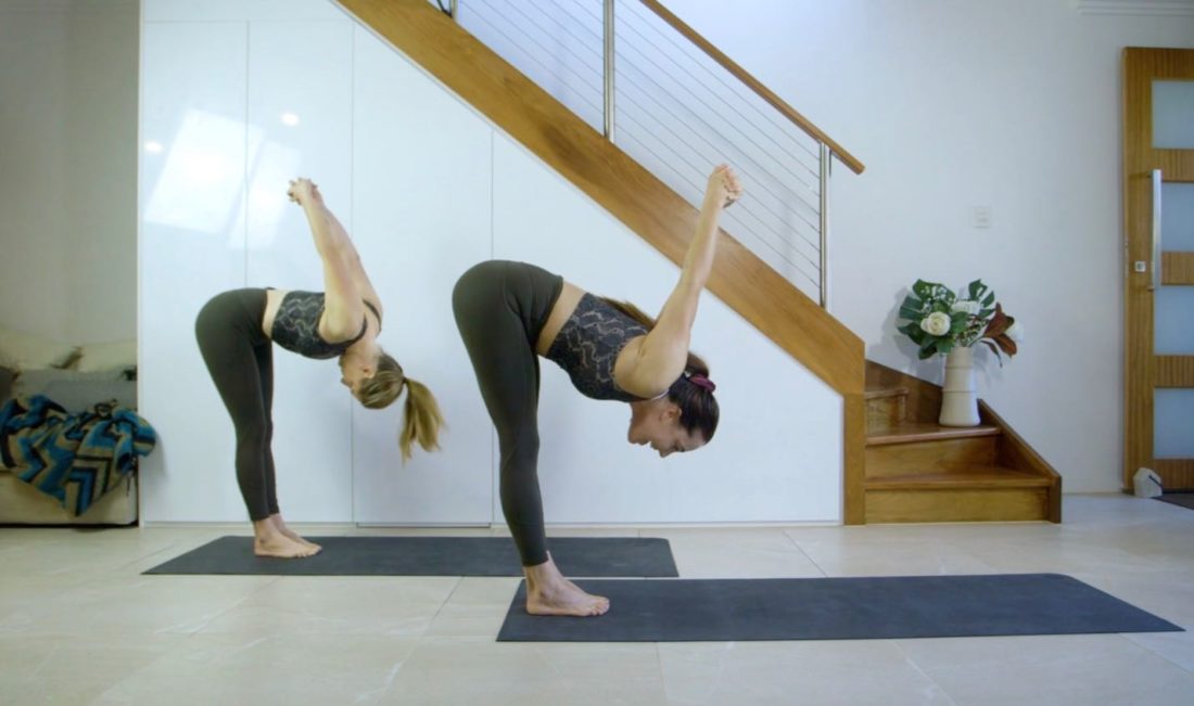 Does Yoga tone your arms? Try these 5 yoga poses for arms today!